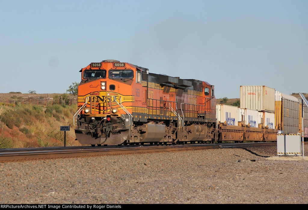 BNSF 5058